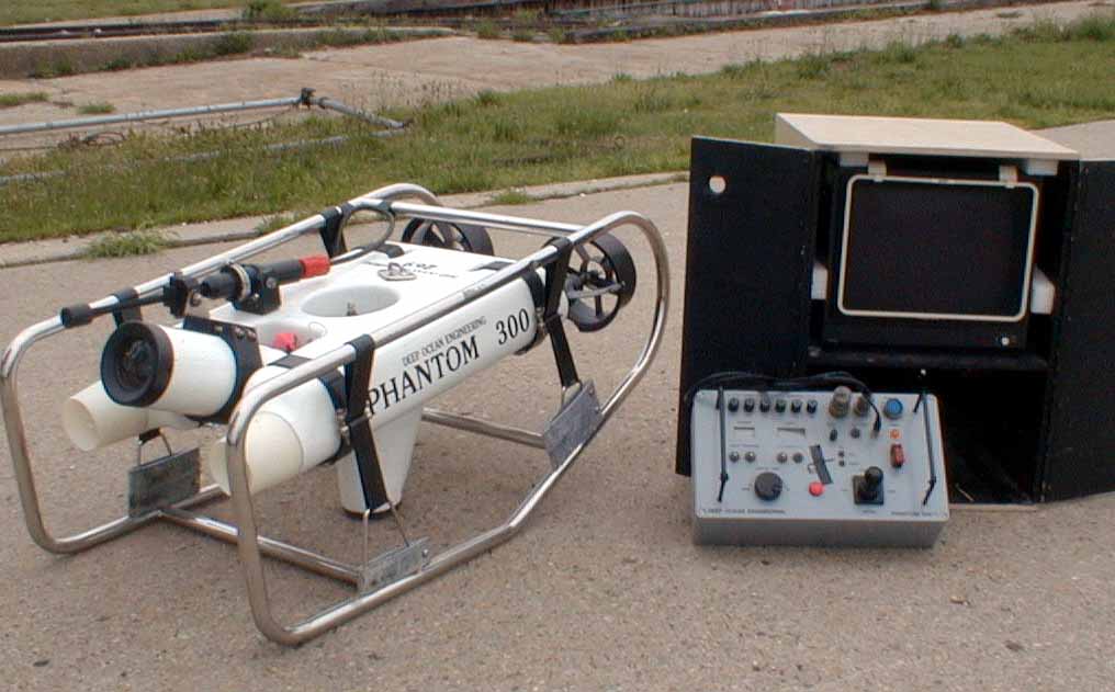 PHANTOM® 300 ROV for Sale | Deep Ocean Engineering