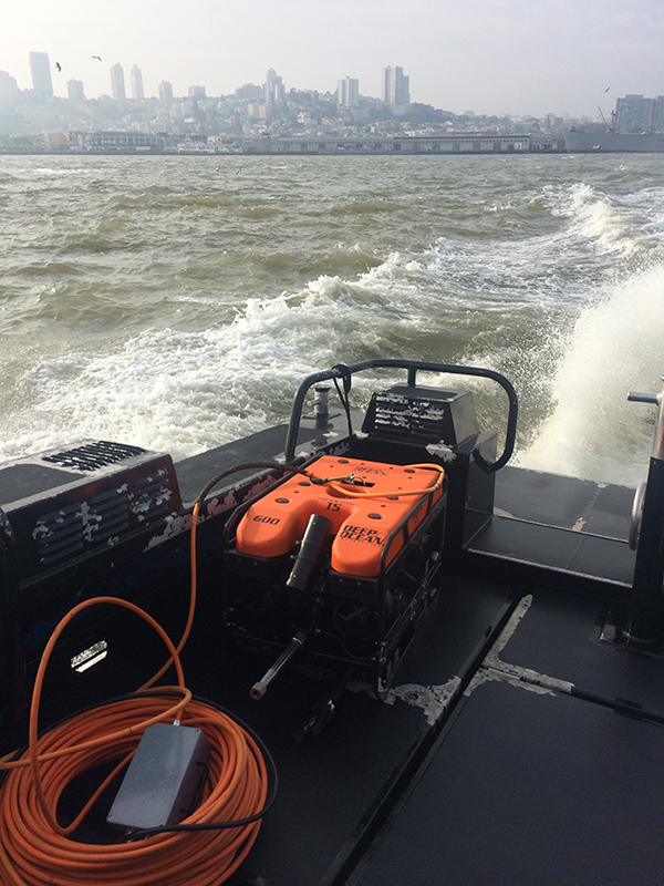 Phantom T5 Defender - ROV for Law Enforcement Applications | Deep Ocean ...