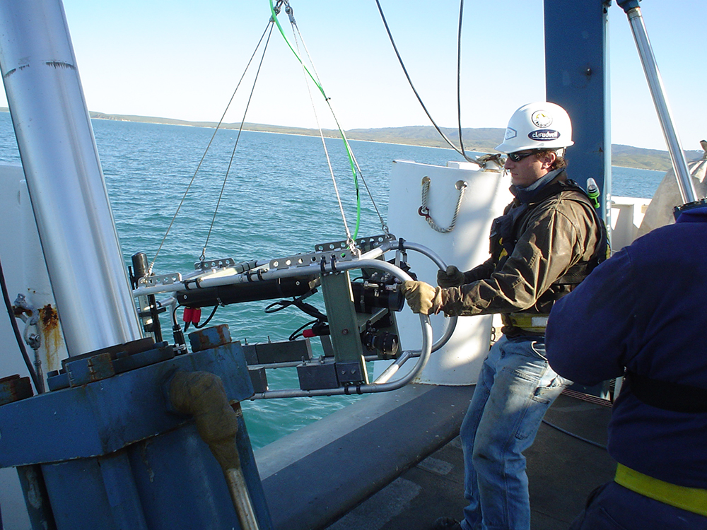 Deep Ocean Engineering | TOWFISH ROV | California, USA